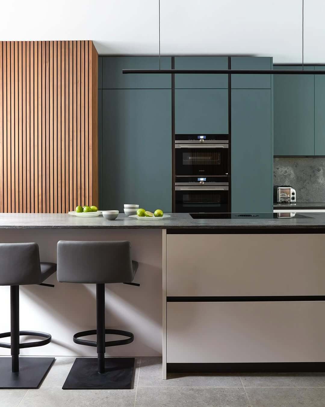 41+ Stylish Breakfast Bar Ideas to Elevate Your Kitchen - Evinco Design