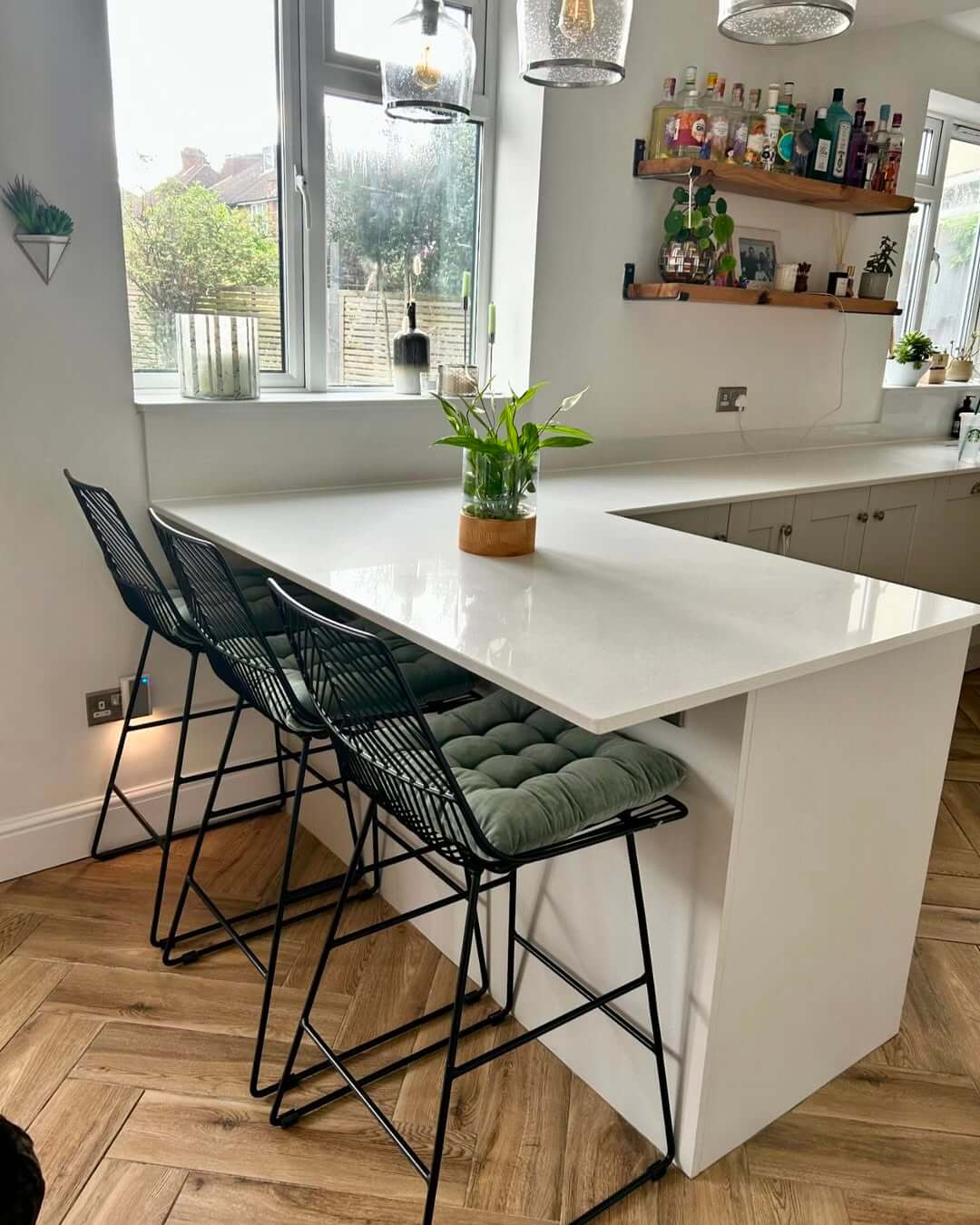 Stylish Breakfast Bar Ideas to Elevate Your Kitchen