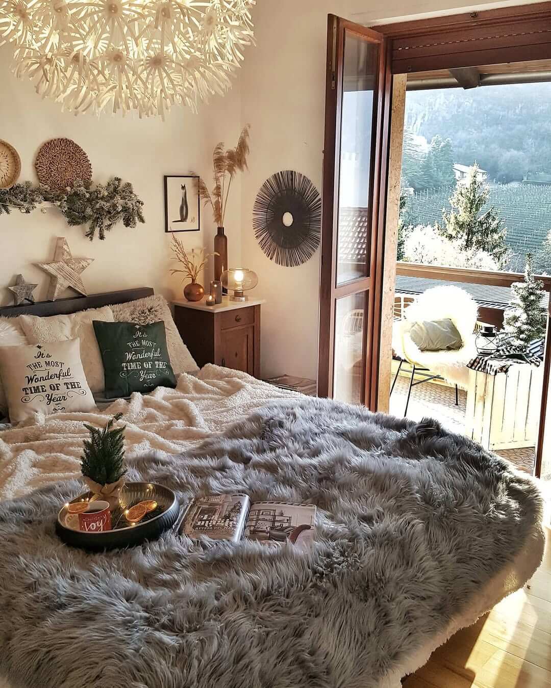 27 Hygge Bedroom Ideas to Create a Cozy, Calming Sanctuary - Evinco Design