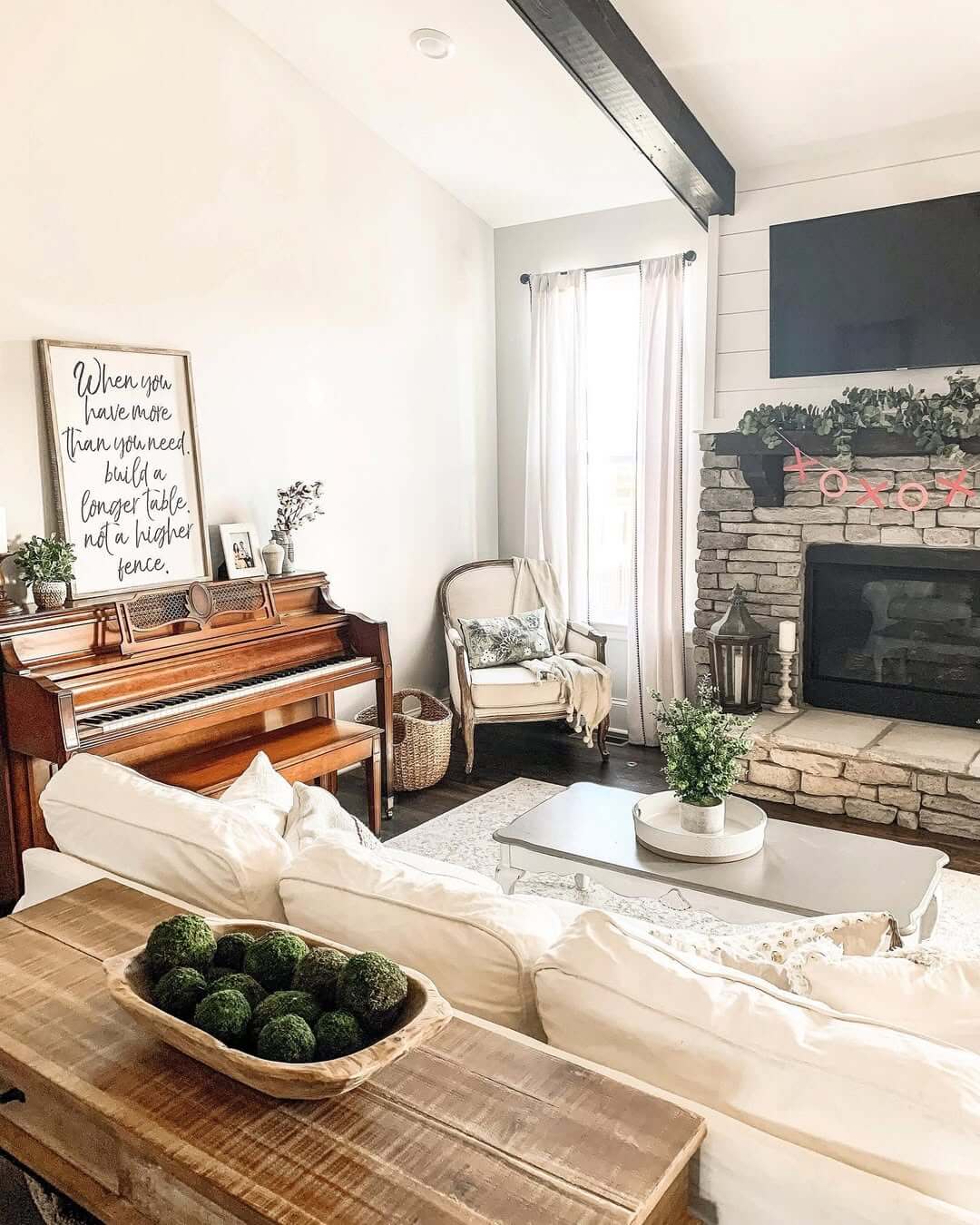 28 Farmhouse Living Room Ideas to Create a Warm and Inviting Space ...