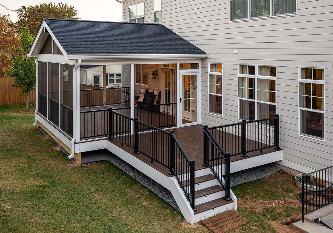 How to Design the Perfect Back Porch for Any Season