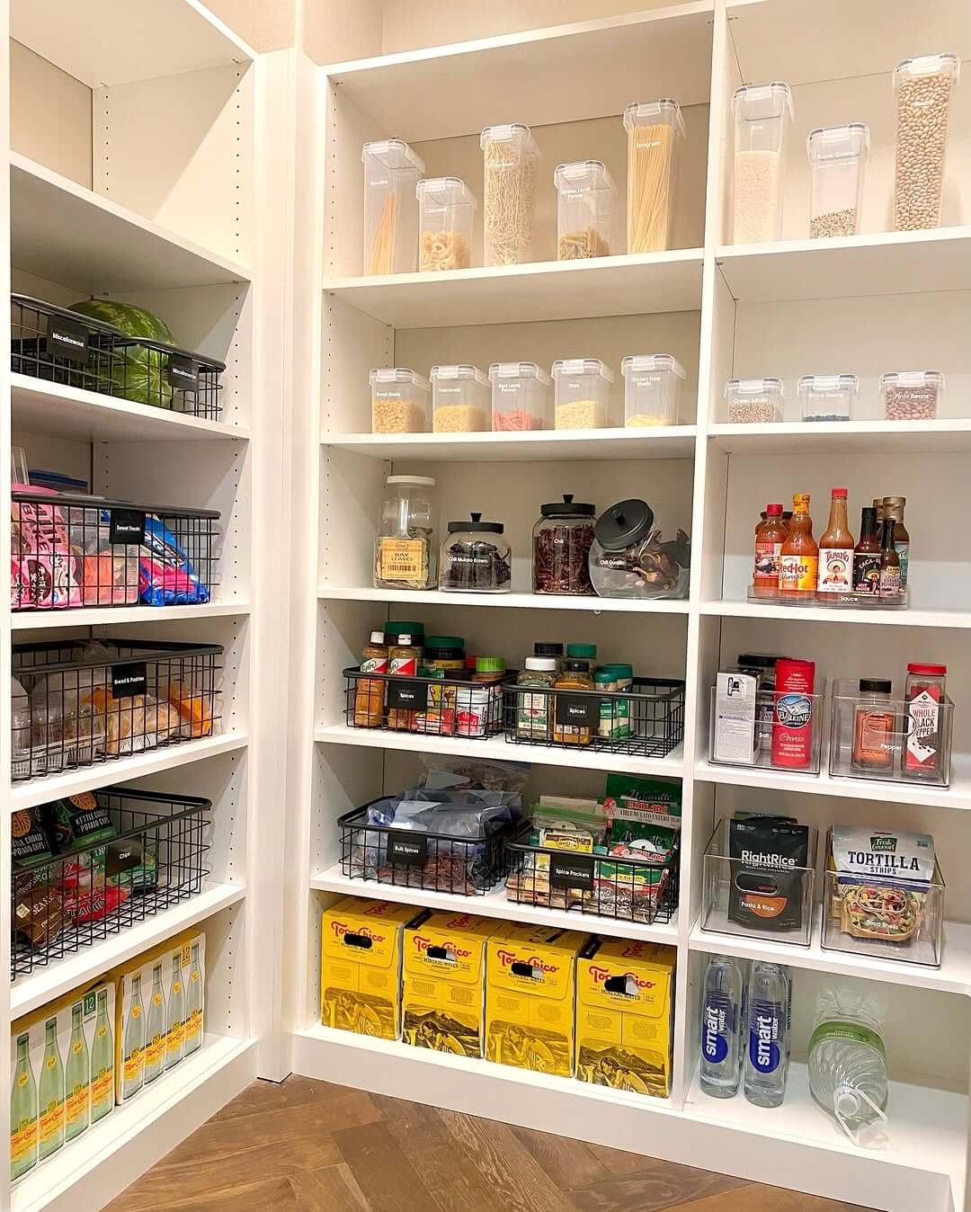 Space-Saving Pantry Ideas for a Clutter-Free Kitchen