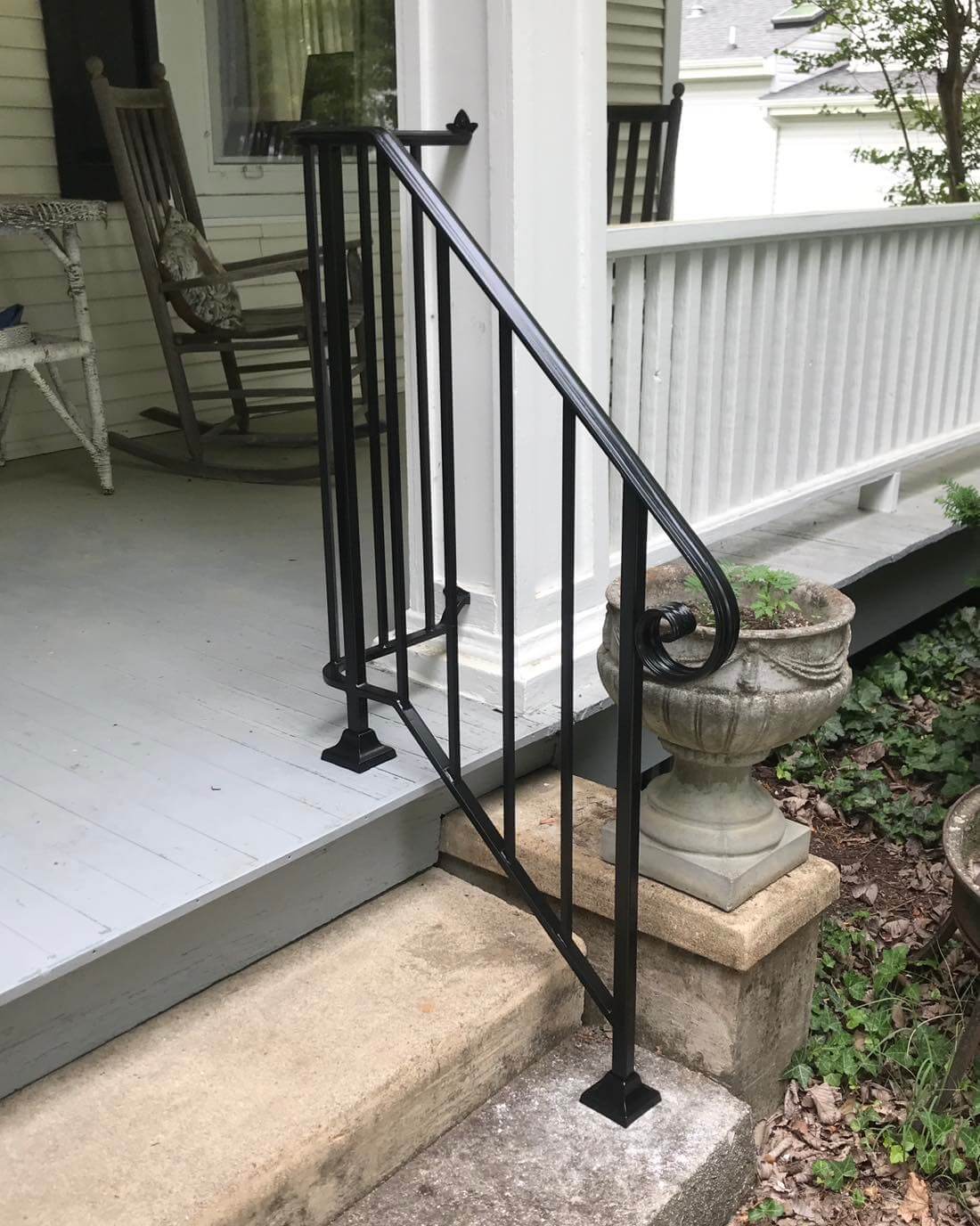 27 Stunning Porch Railing Ideas That Instantly Elevate Your Curb Appeal ...