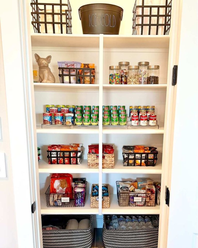 Space-Saving Pantry Ideas for a Clutter-Free Kitchen