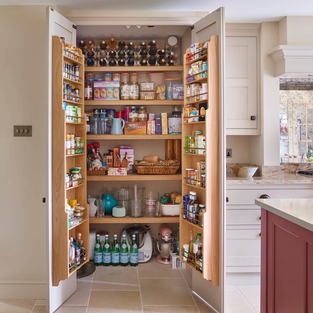 Space-Saving Pantry Ideas for a Clutter-Free Kitchen