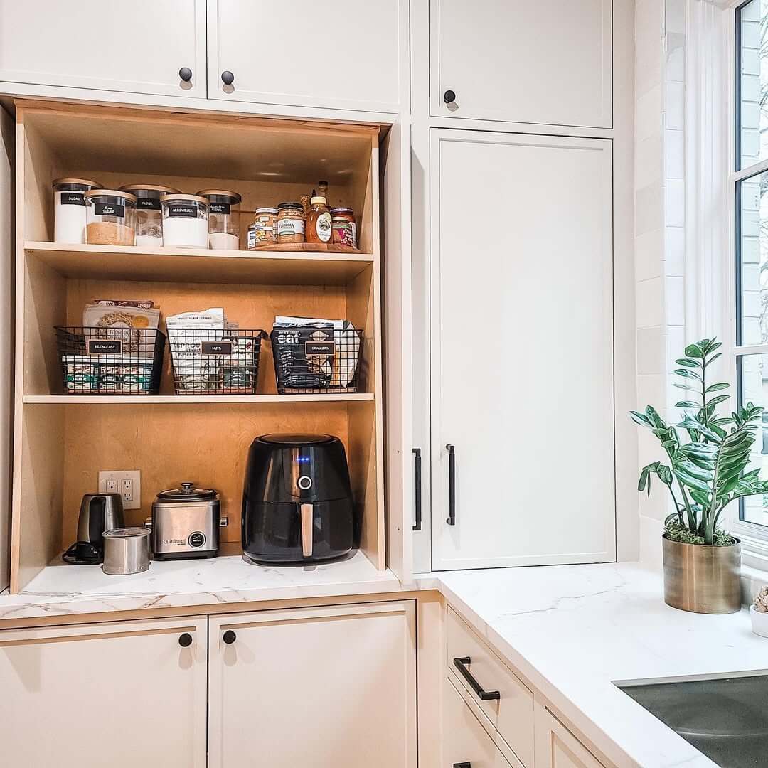 31 Brilliant Pantry Ideas to Maximize Space and Style - Evinco Design