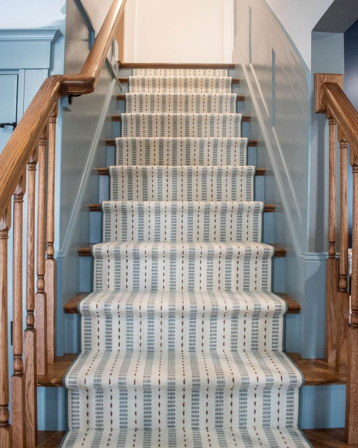 Stunning Stair Runner Ideas to Elevate Your Home’s Style
