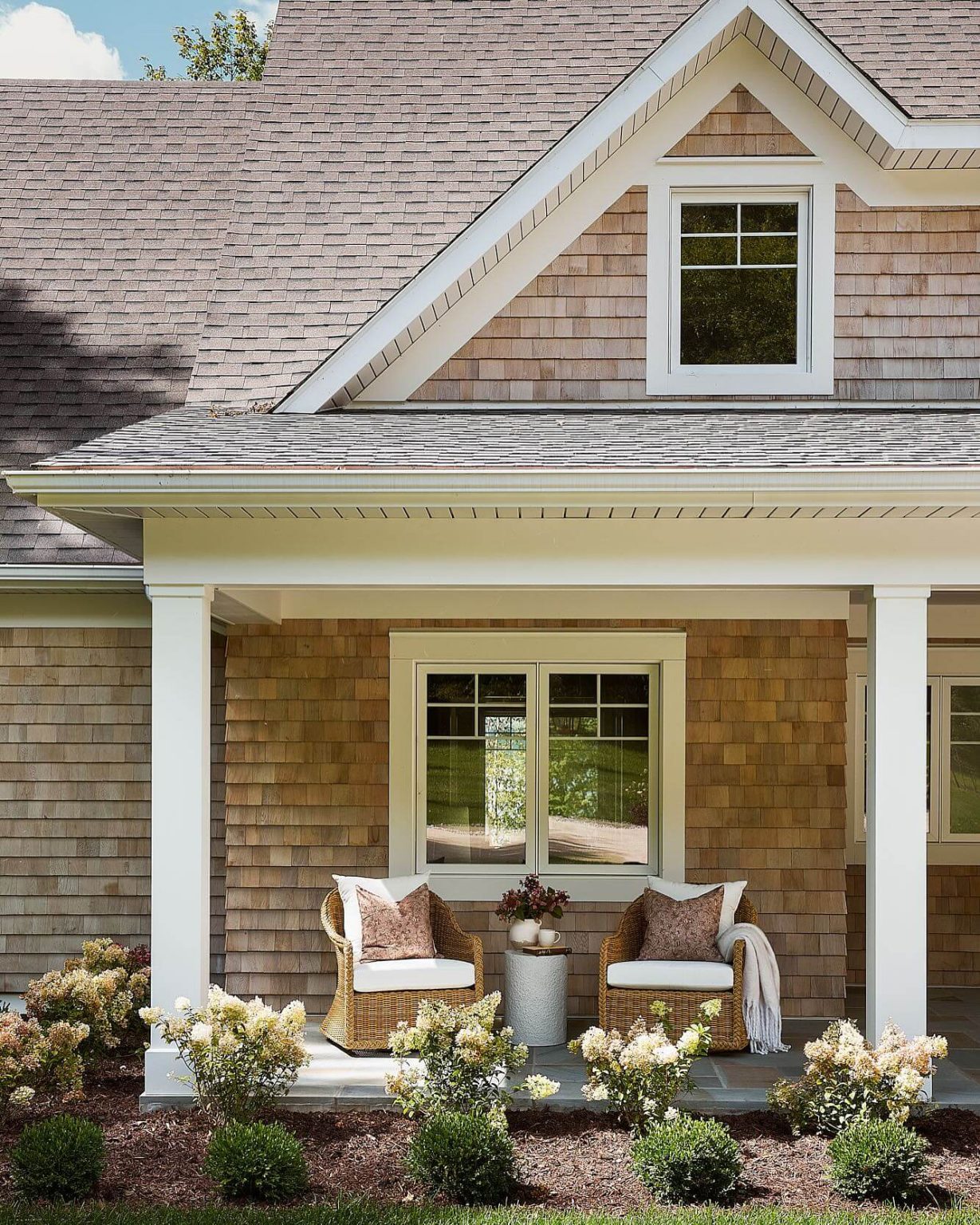 Charming Farmhouse Exterior Ideas to Inspire Your Dream Home