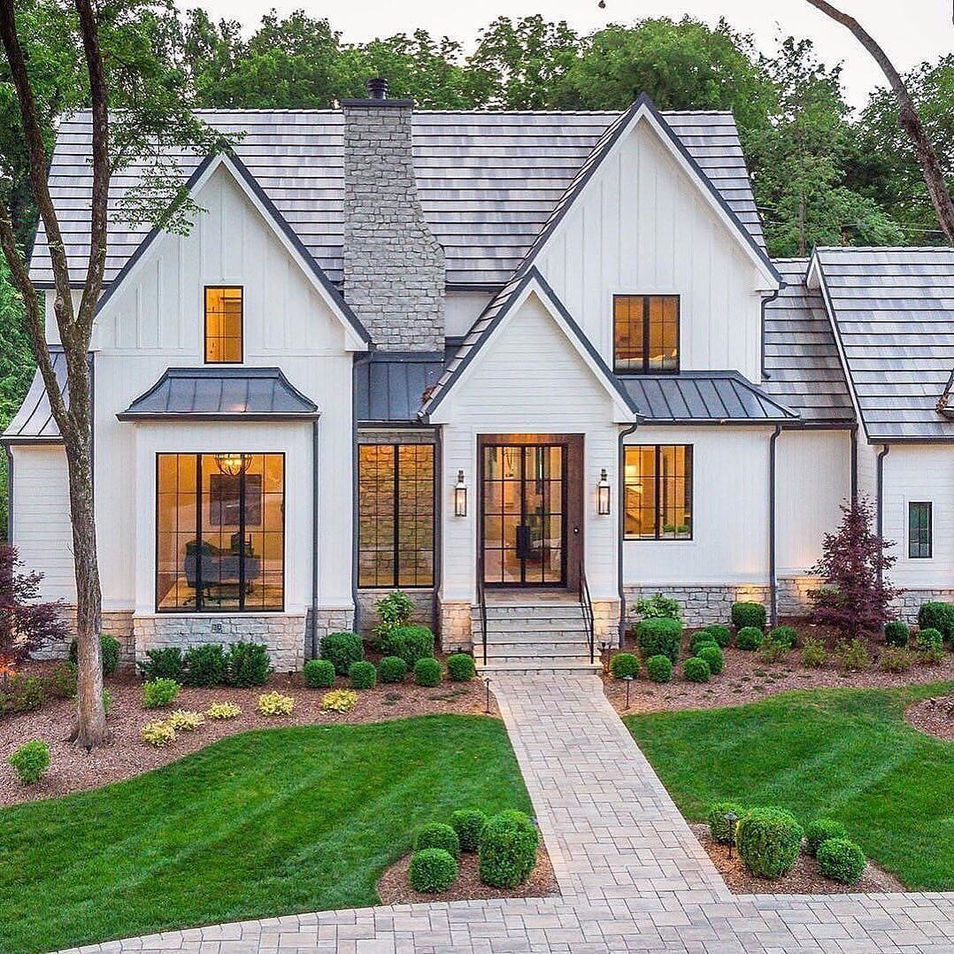 Modern Farmhouse Exteriors That Perfectly Blend Rustic Charm with ...