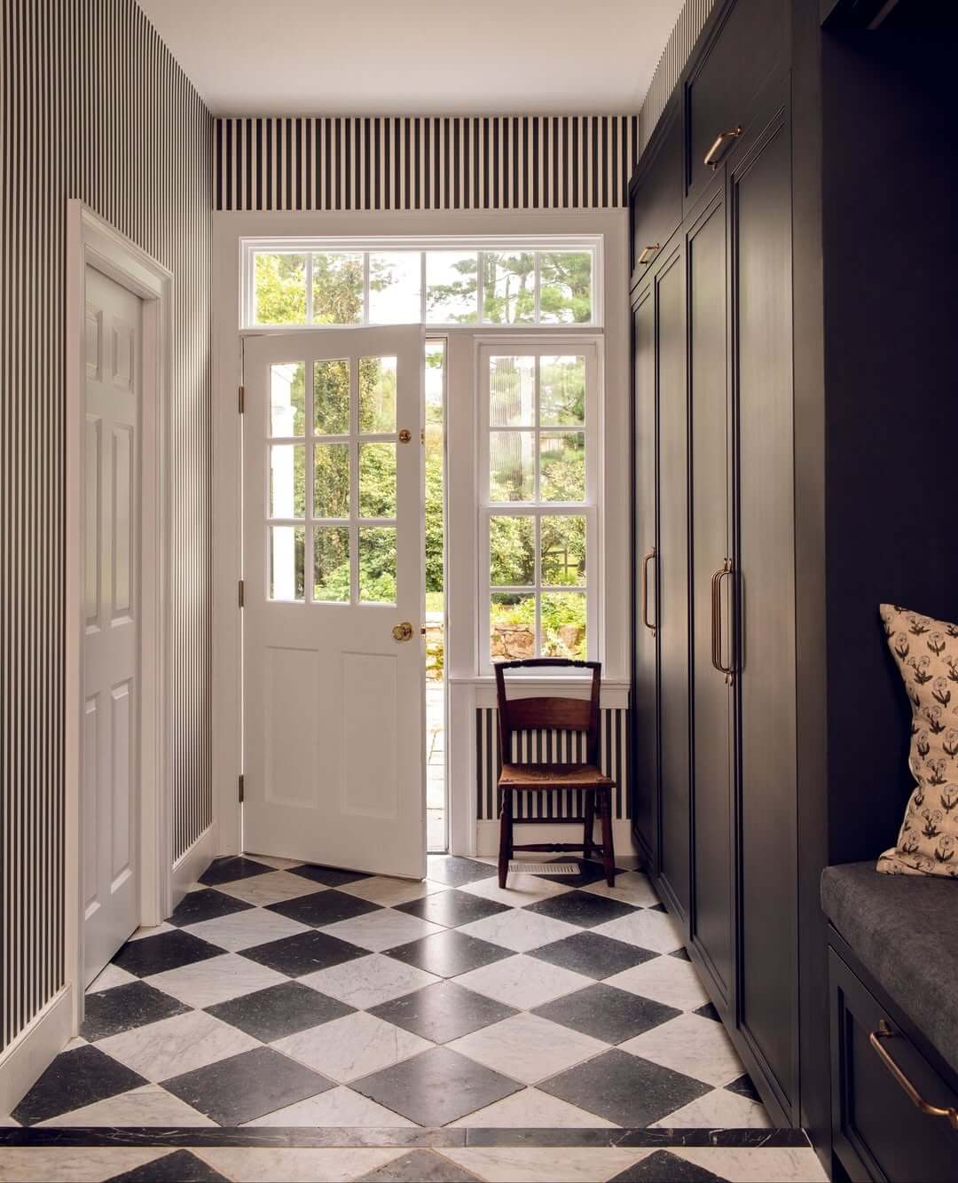 Stunning Entryway Wallpaper Ideas That Make a Lasting First Impression