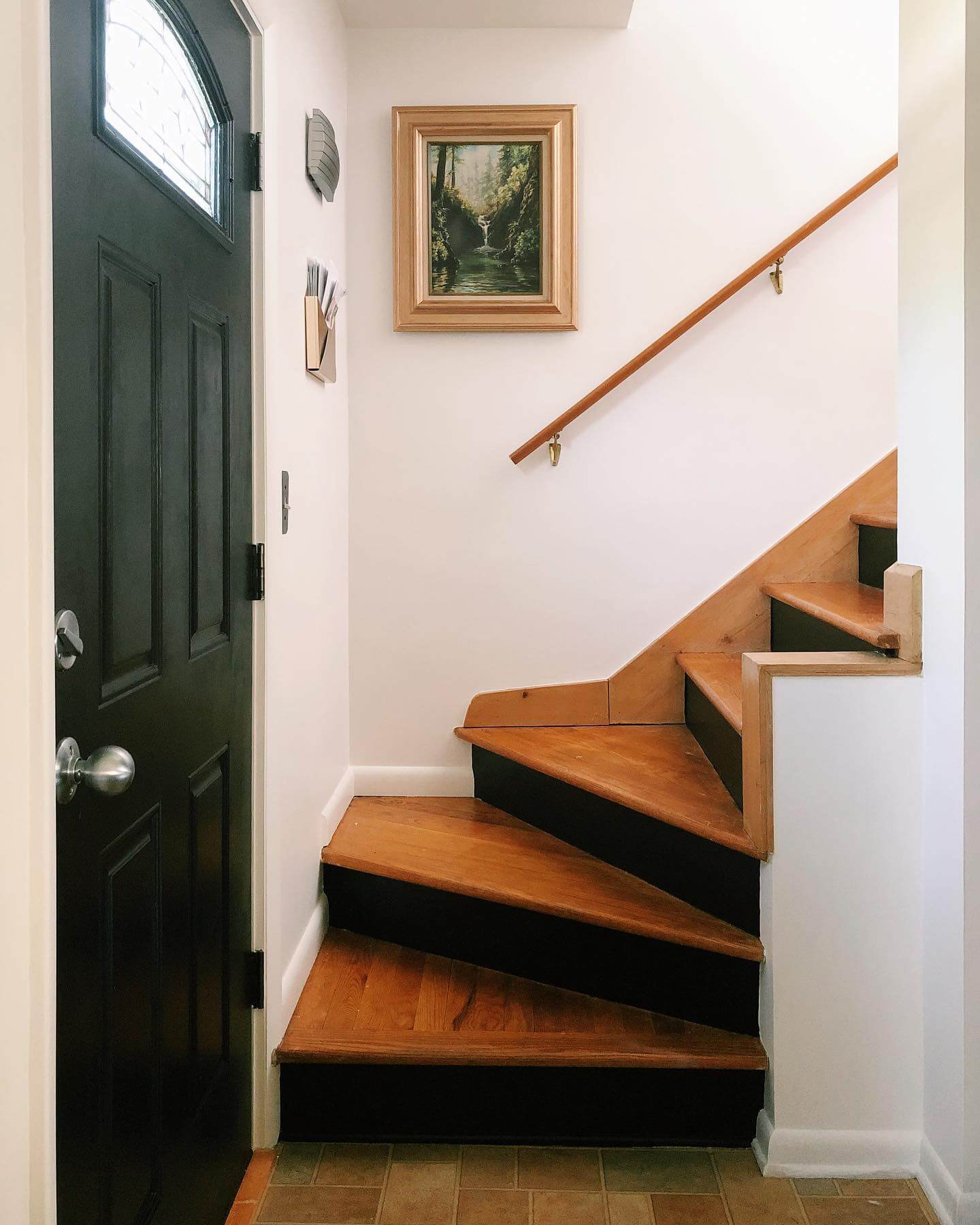 Stairwell Decor Ideas That Instantly Elevate Your Home's Style