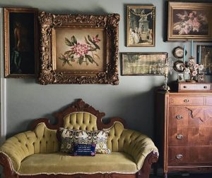Vintage Gallery Wall Ideas That Add Instant Charm to Your Space ...