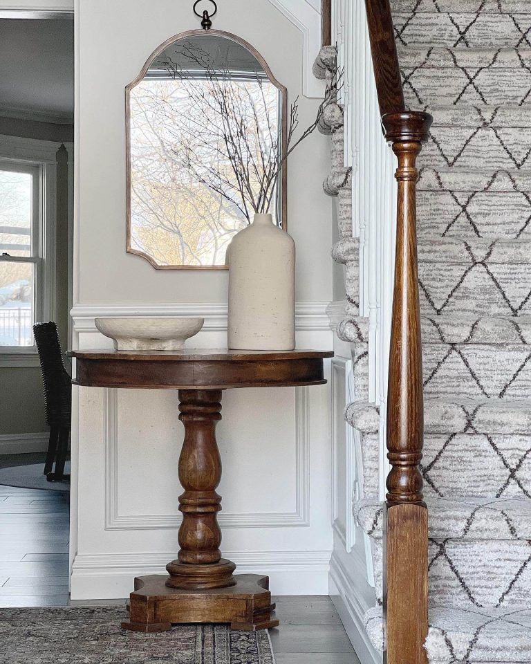 Stunning Entryway Round Table Ideas to Elevate Your Home’s First Impression