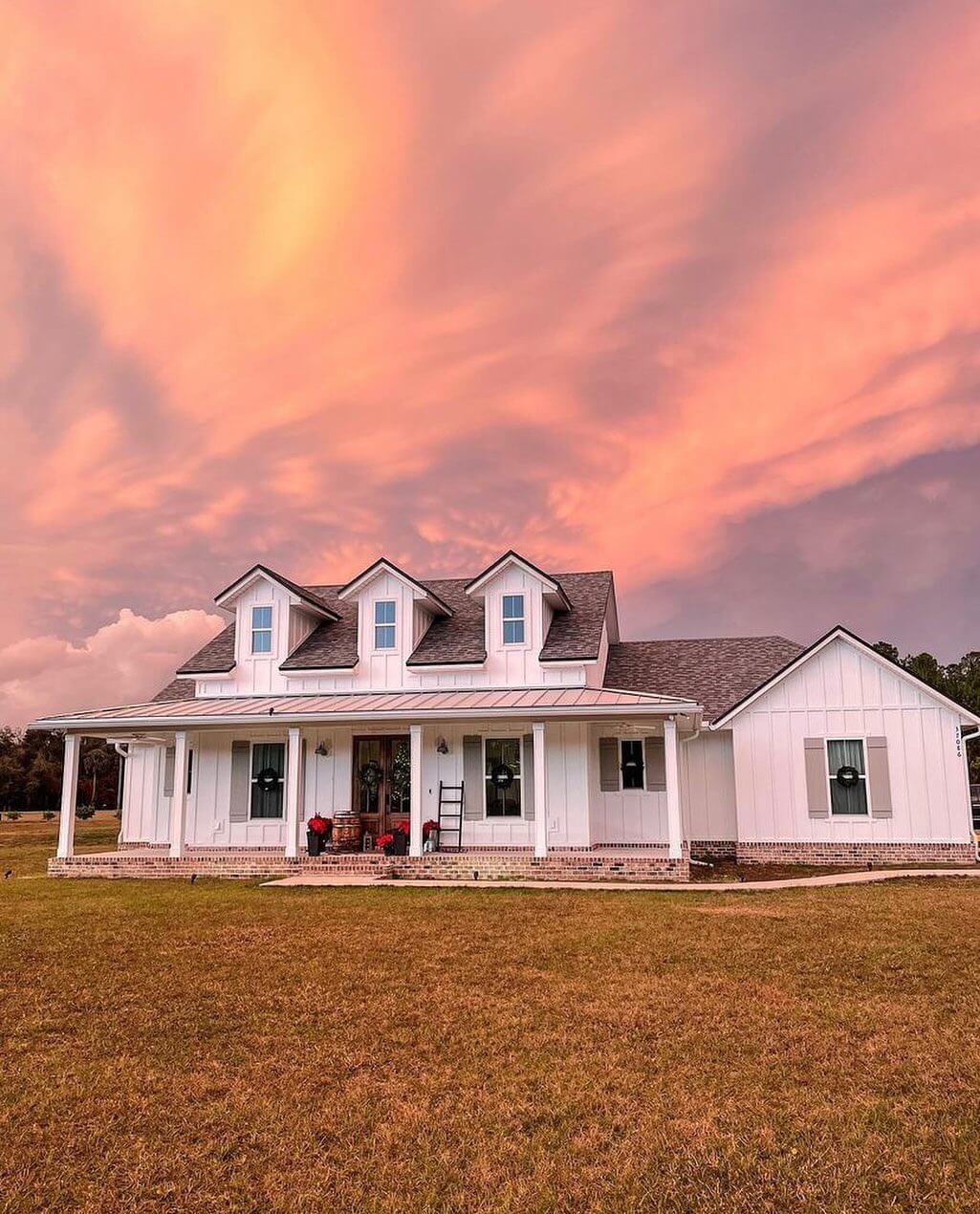 Charming Farmhouse Exterior Ideas to Inspire Your Dream Home