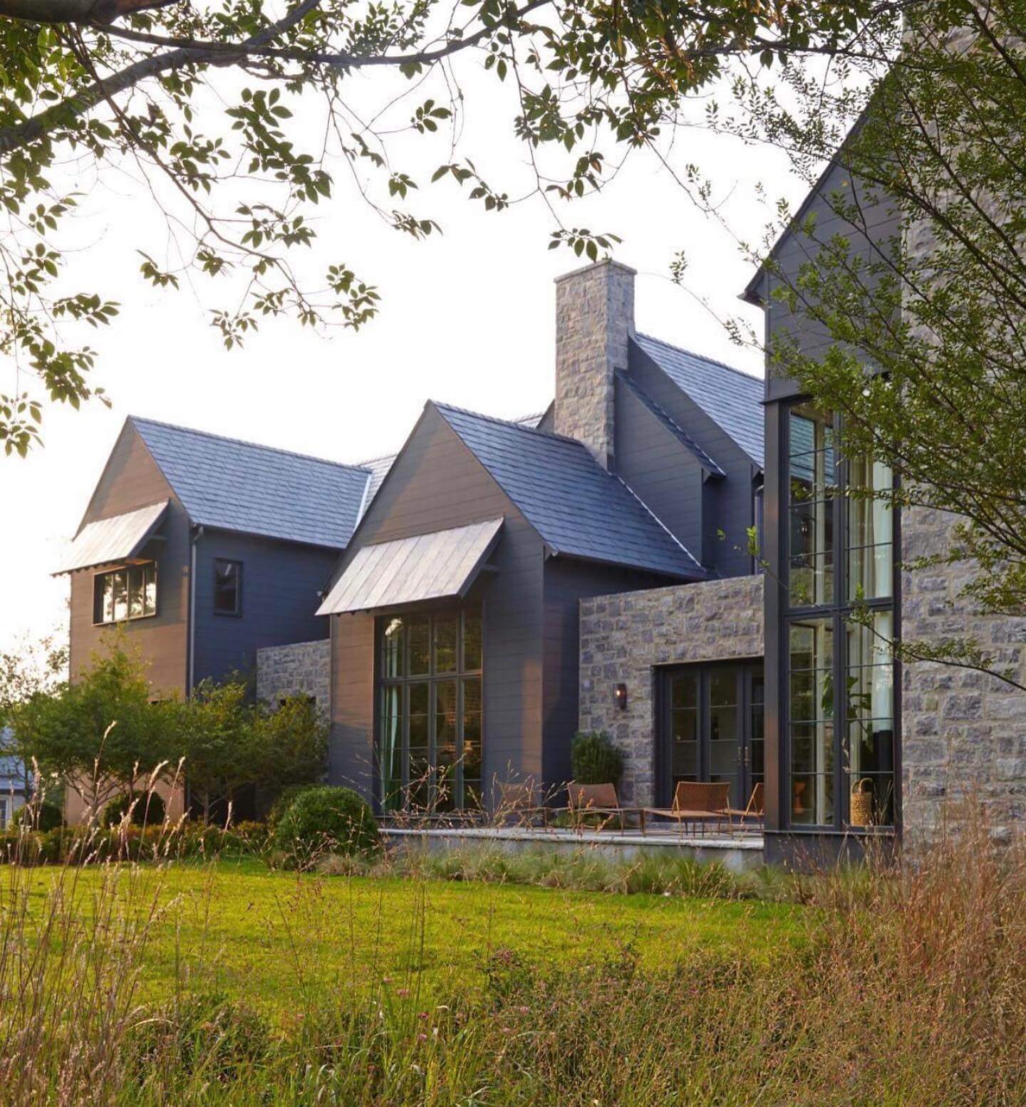 Modern Farmhouse Exteriors That Perfectly Blend Rustic Charm with ...