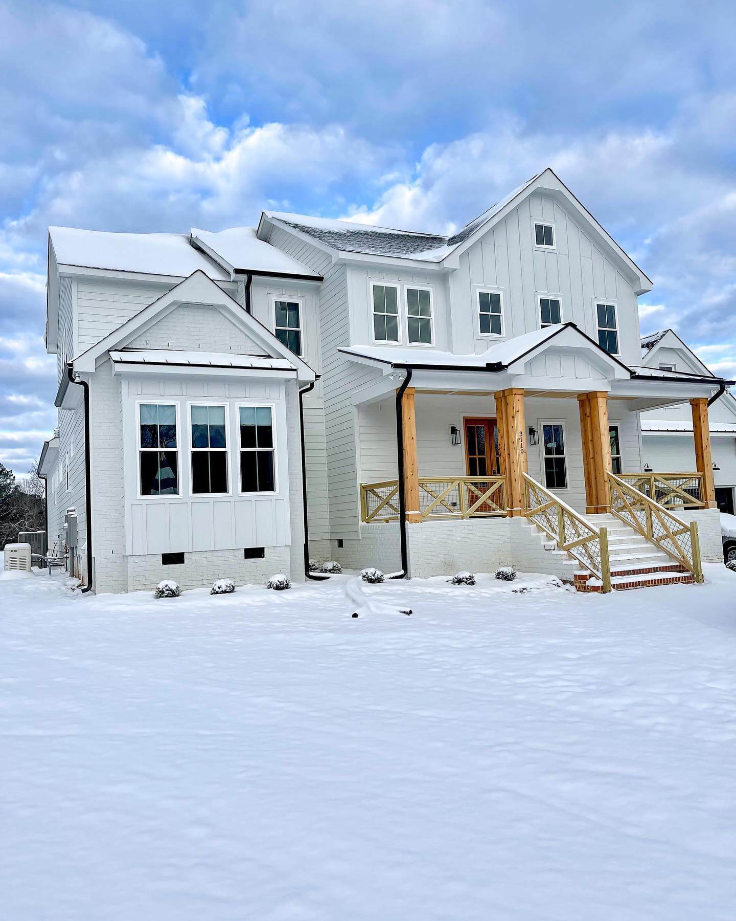 Modern Farmhouse Exteriors That Perfectly Blend Rustic Charm with ...