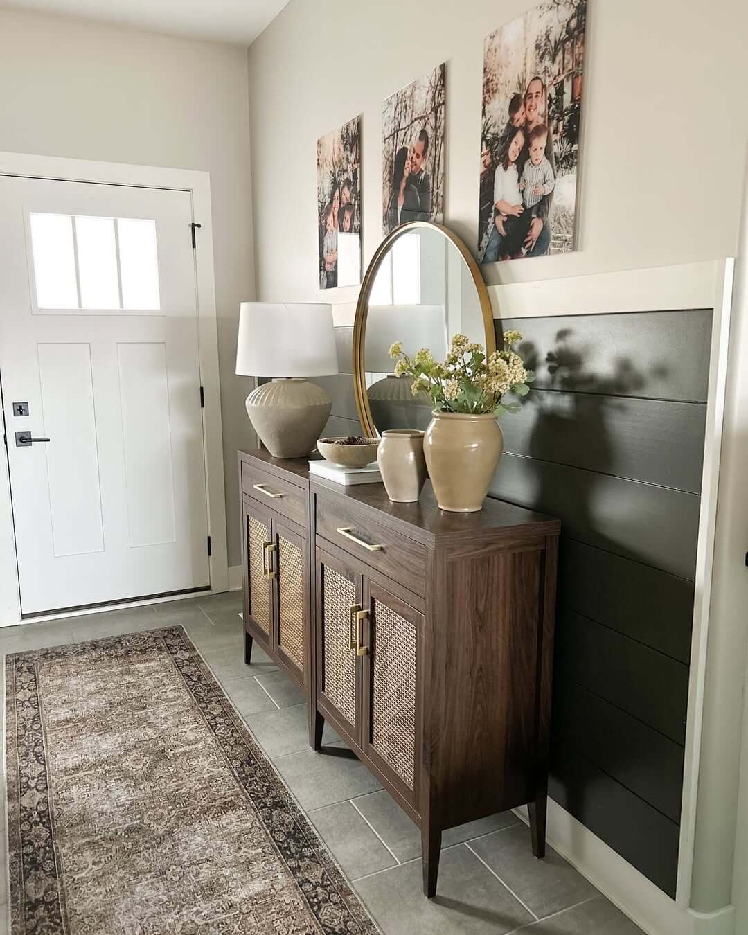 How to Maximize Your Space with Modern Entryway Ideas