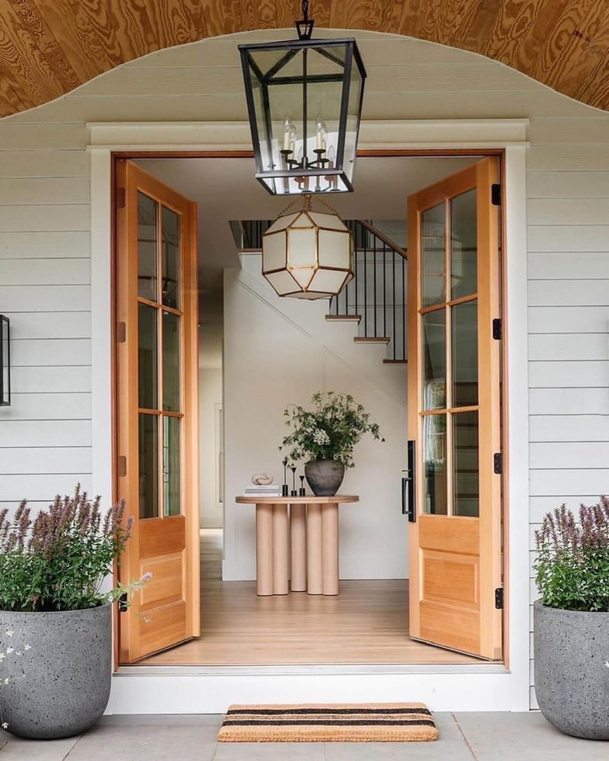 Stunning Entryway Light Fixture Ideas to Brighten Up Your Home's First ...