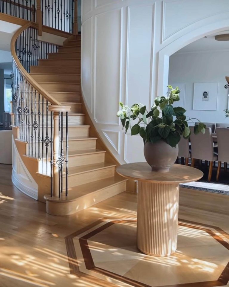 Stunning Round Entry Tables That Instantly Elevate Your Foyer