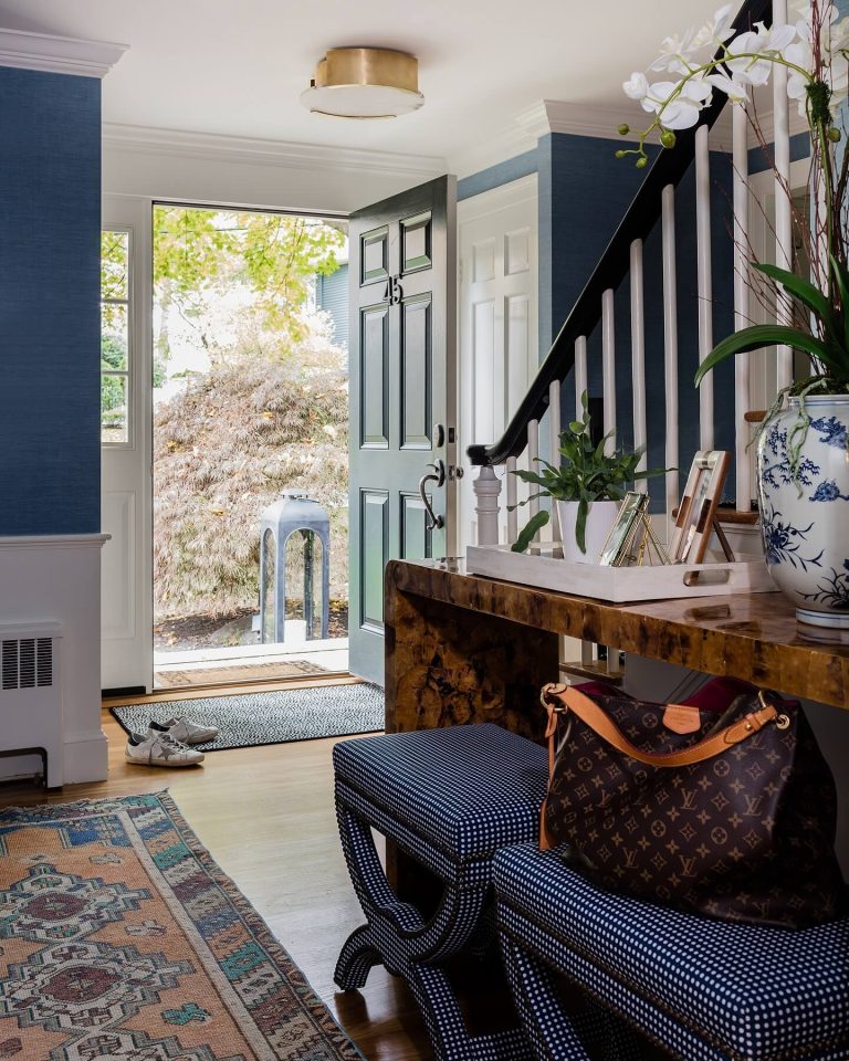 How to Maximize Your Space with Modern Entryway Ideas
