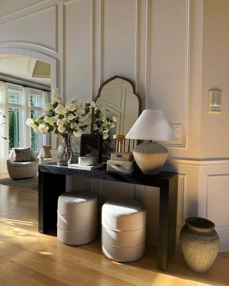 23 Console Table Decor Ideas That Instantly Elevate Any Space - Evinco ...