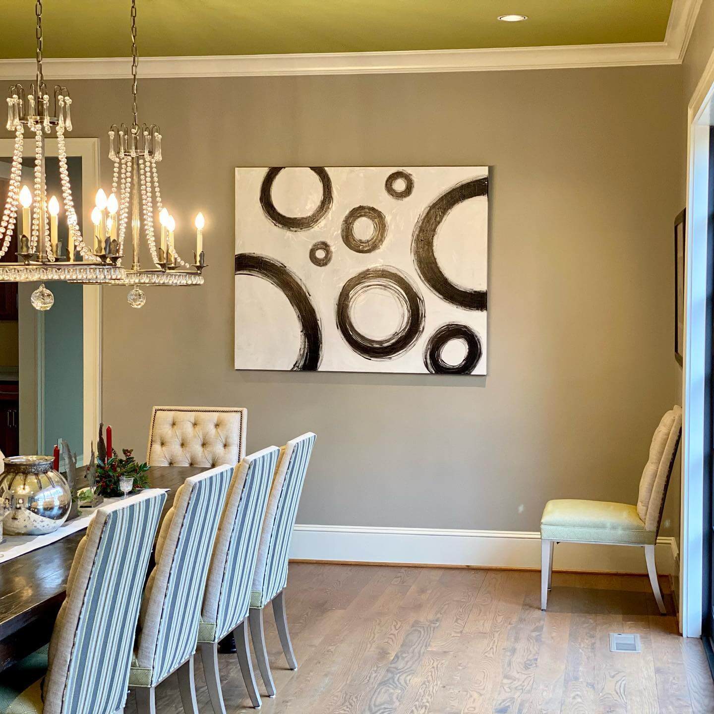 Brilliant Blank Wall Ideas to Instantly Elevate Your Space