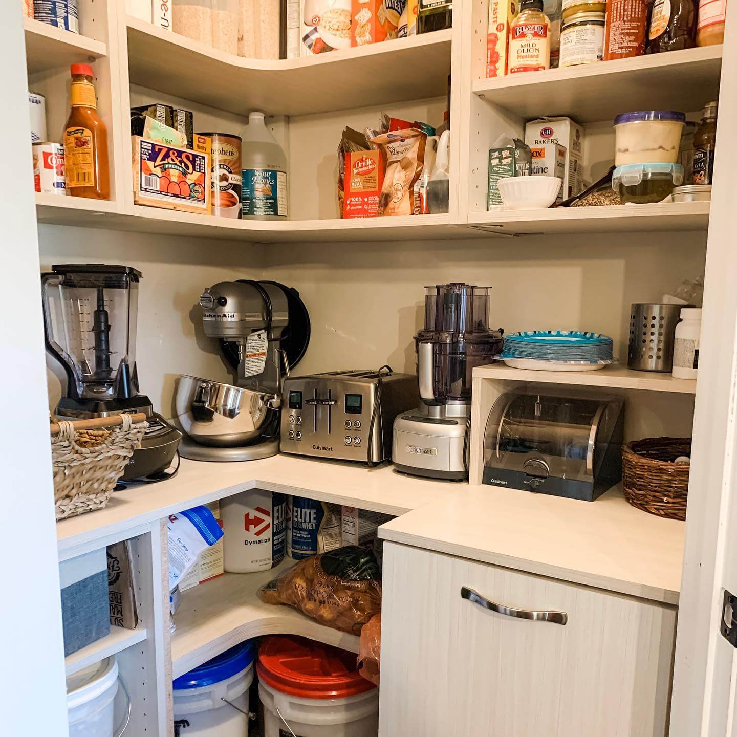 Corner Pantry Ideas That Maximize Storage and Style in Any Kitchen