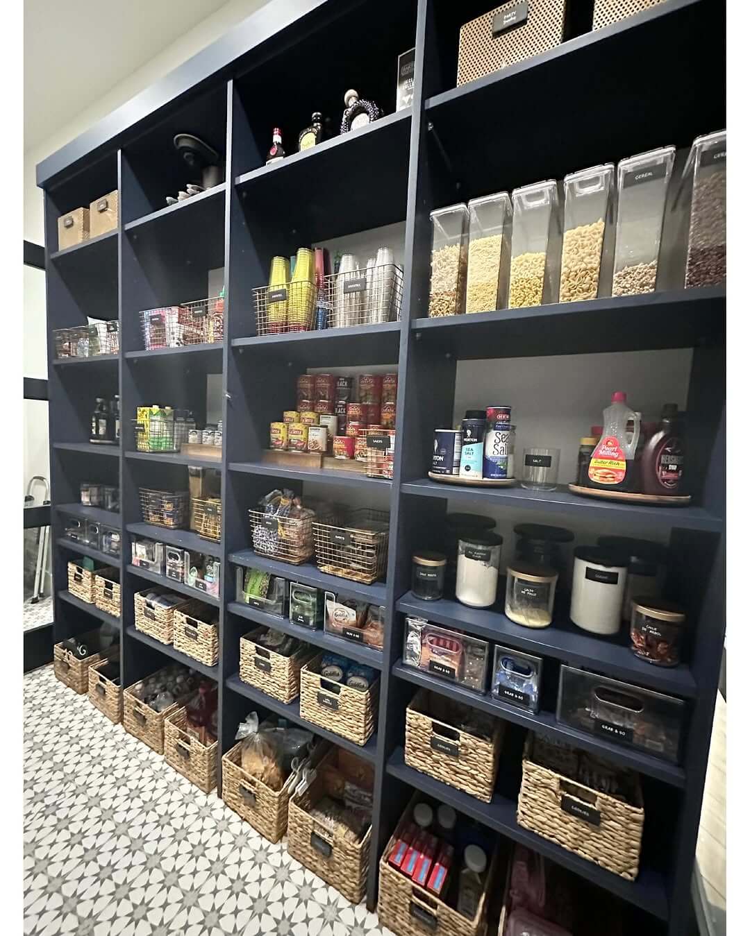 How to Organize Your Pantry Like a Pro with These Tips