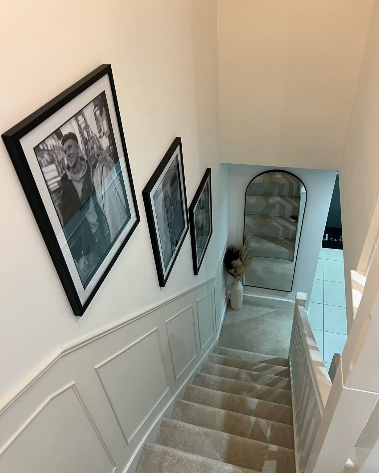 Stunning Photo Wall Ideas to Transform Any Room into a Personal Gallery