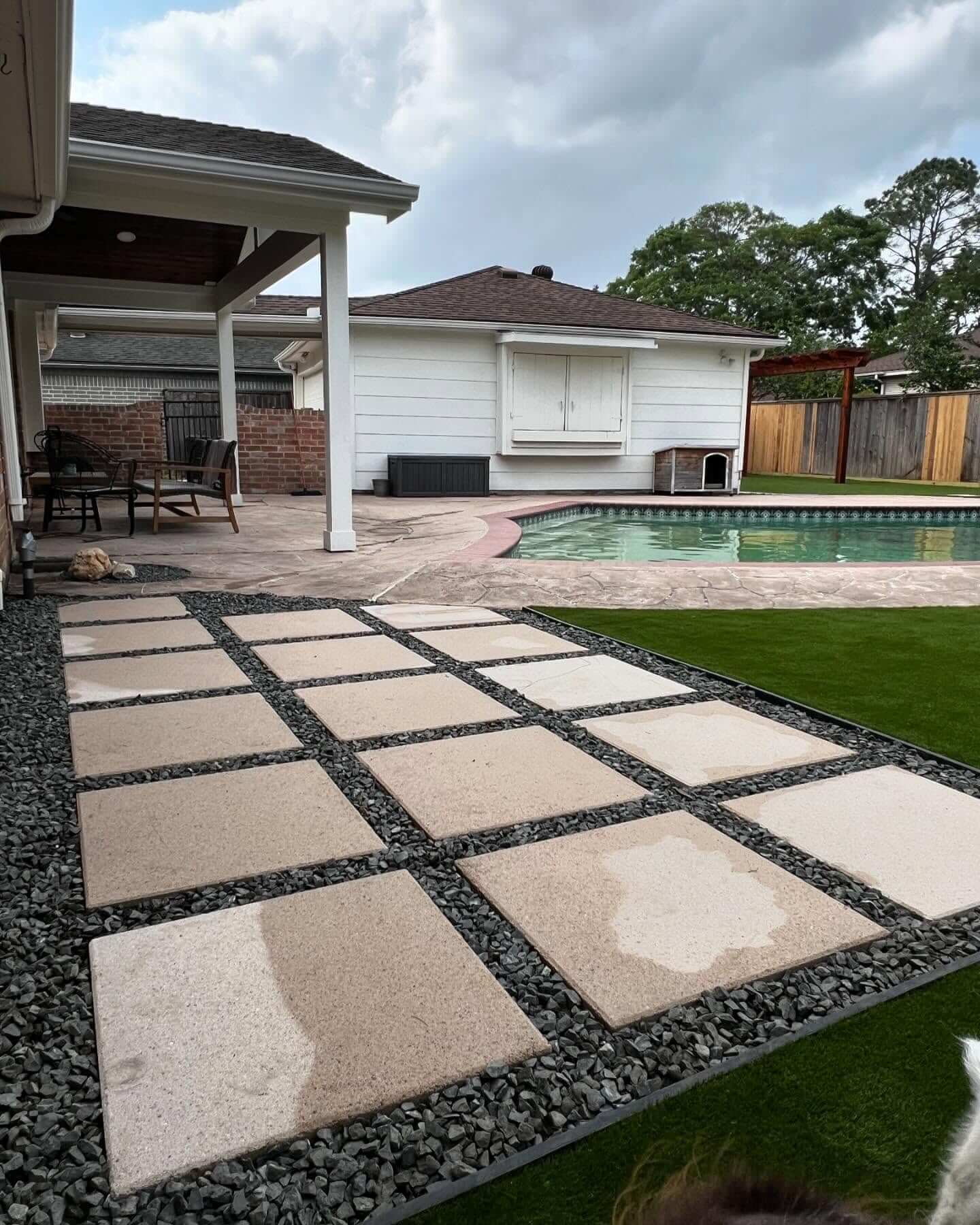 Creative Stepping Stone Ideas to Transform Your Garden Path