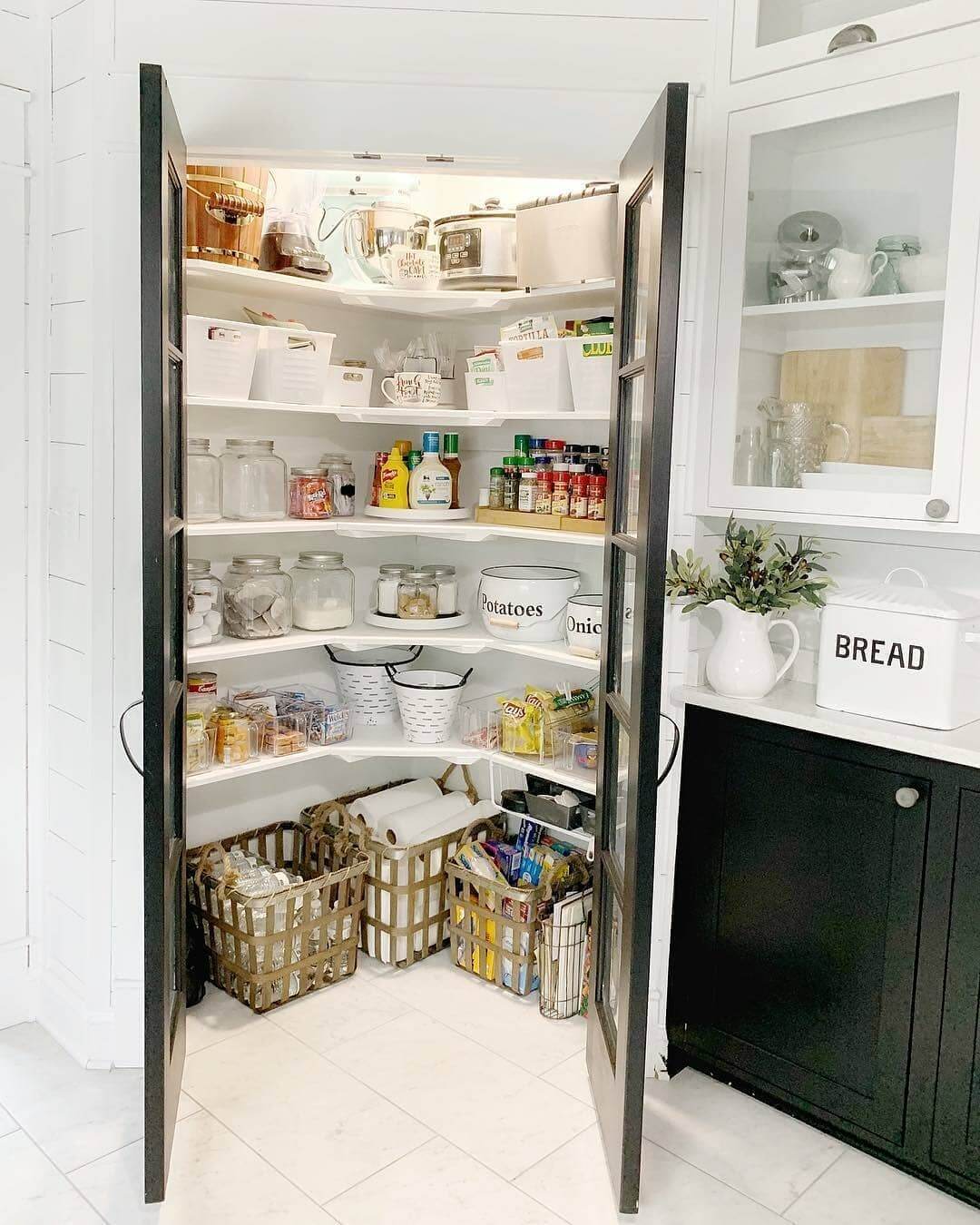 Corner Pantry Ideas That Maximize Storage and Style in Any Kitchen