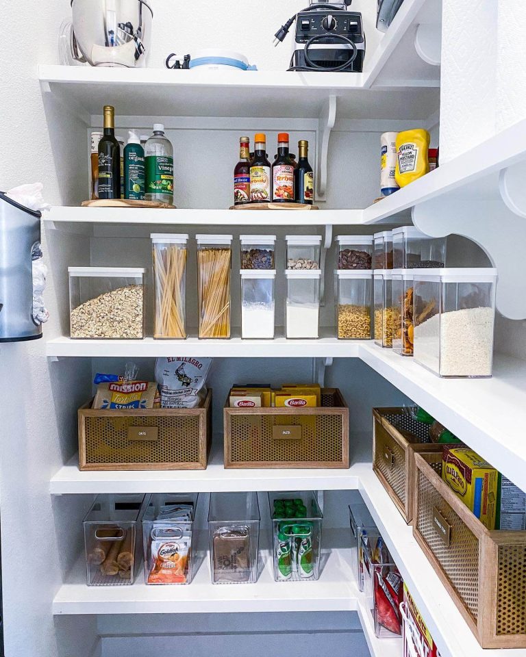 Brilliant Small Pantry Organization Ideas to Maximize Every Inch