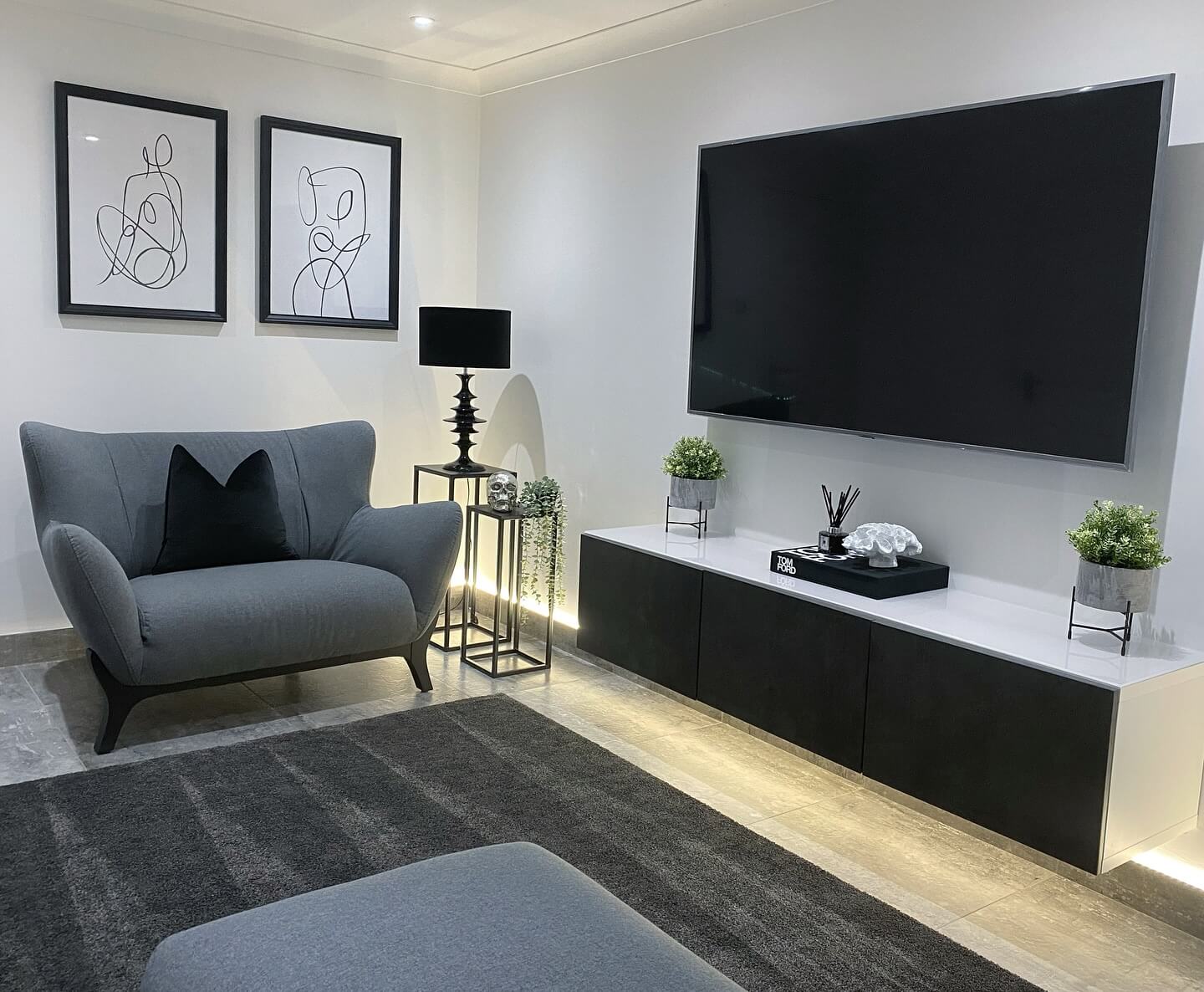 Stunning Grey Living Room Ideas That Balance Elegance and Comfort