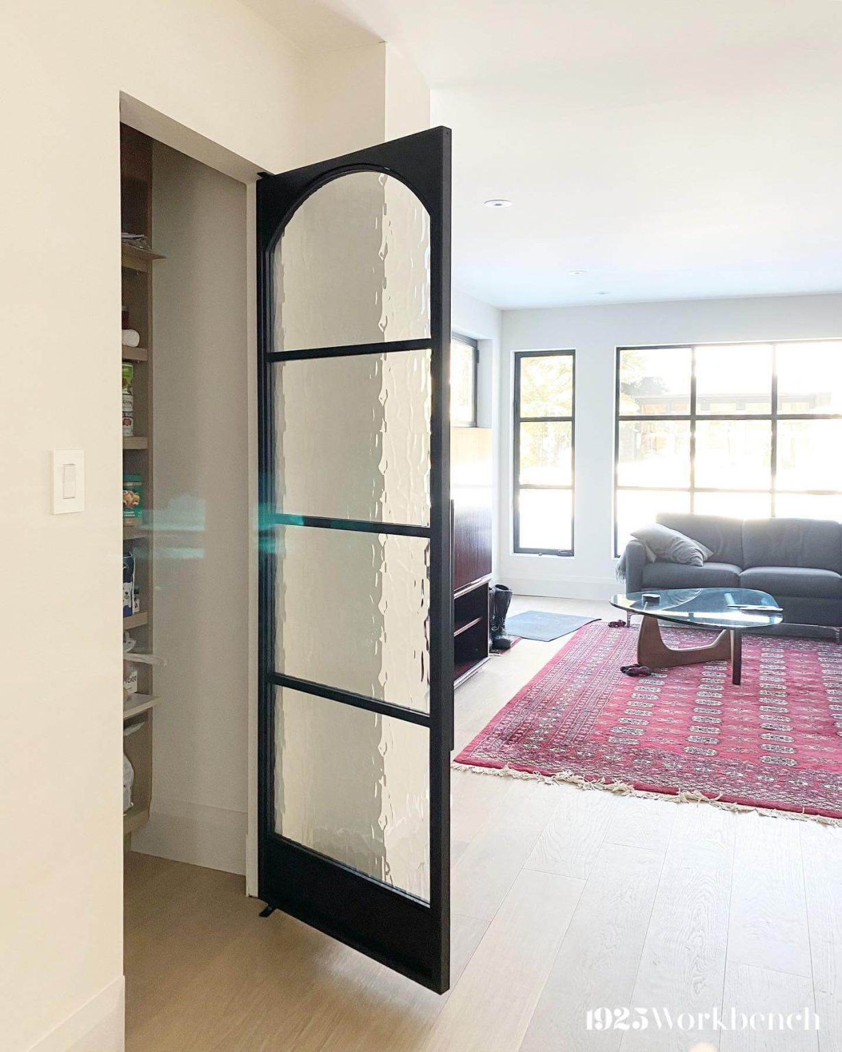 How to Choose the Perfect Pantry Door for Your Space