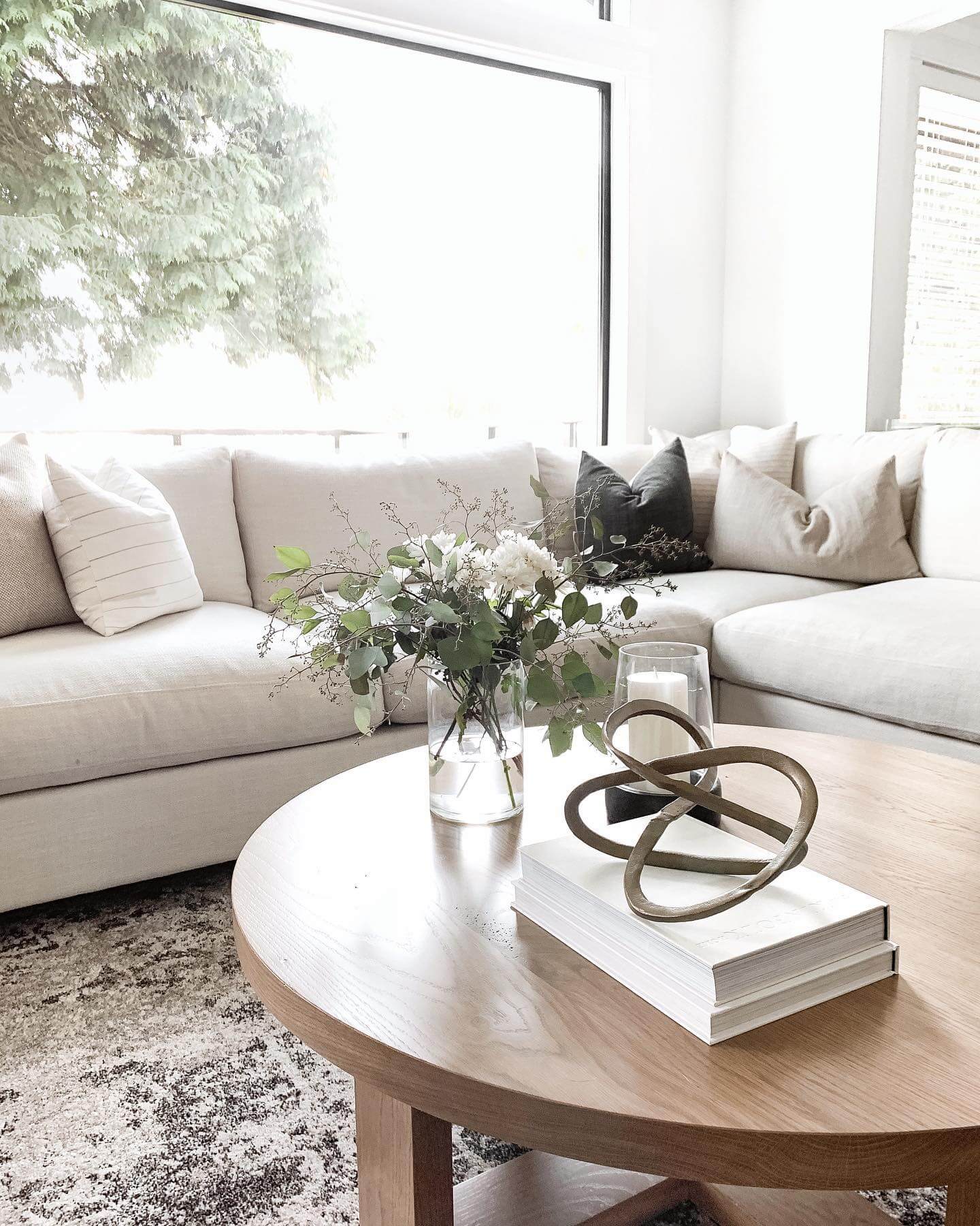 Charming Coffee Table Decor Ideas for a Cozy Living Room