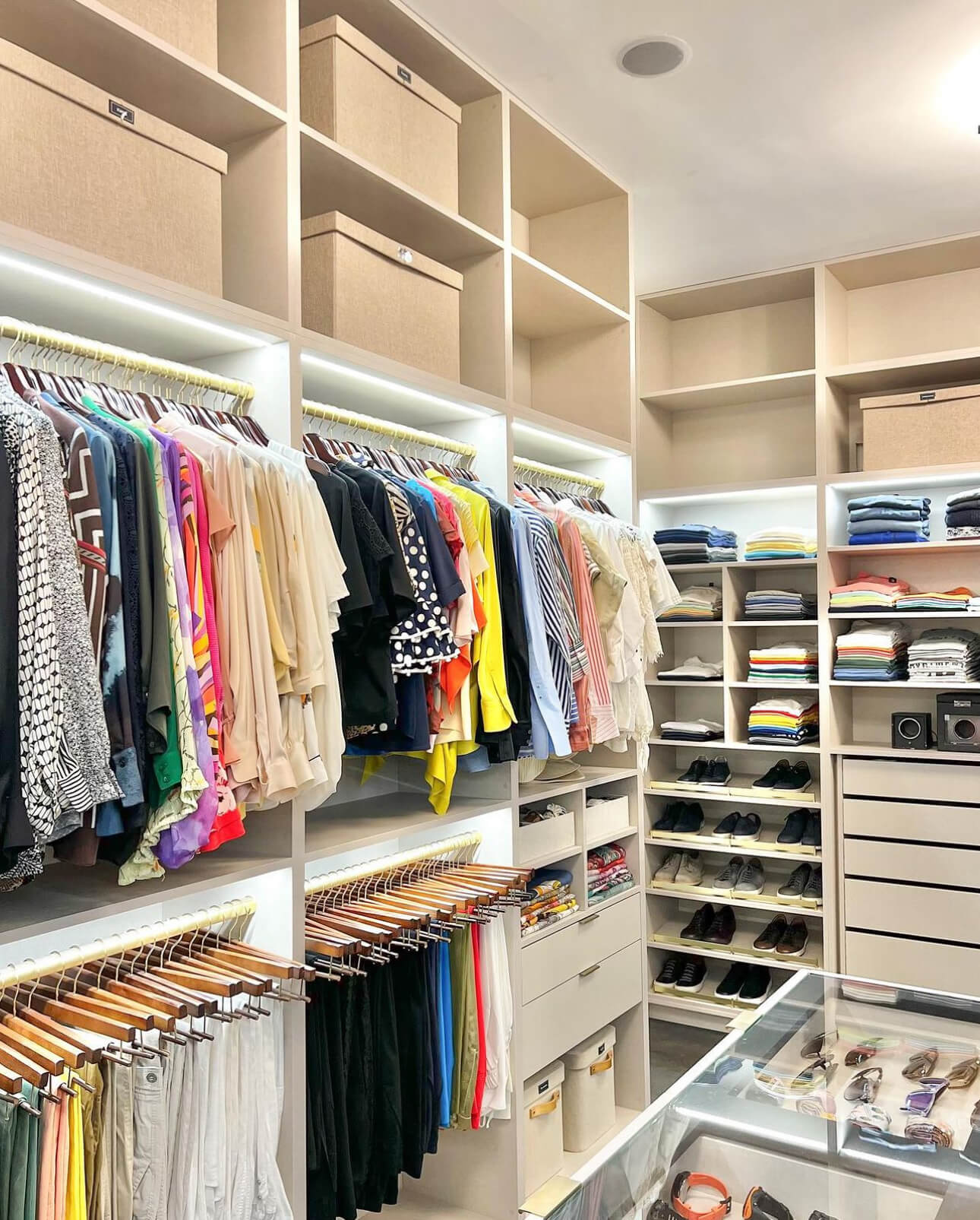 Simple Walk-In Closet Organization Ideas for Any Budget