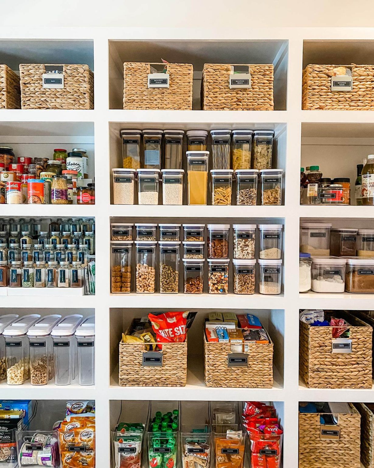 The Best Bloxburg Pantry Ideas for Any Home Design