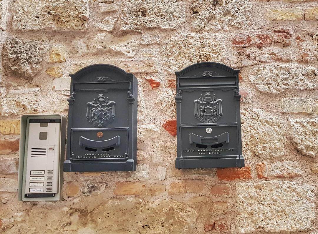 Stylish & Creative Mailbox Ideas for Every Home